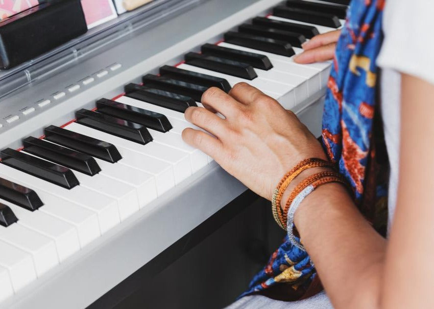 Electronic piano course (interest class) – Parkland Music
